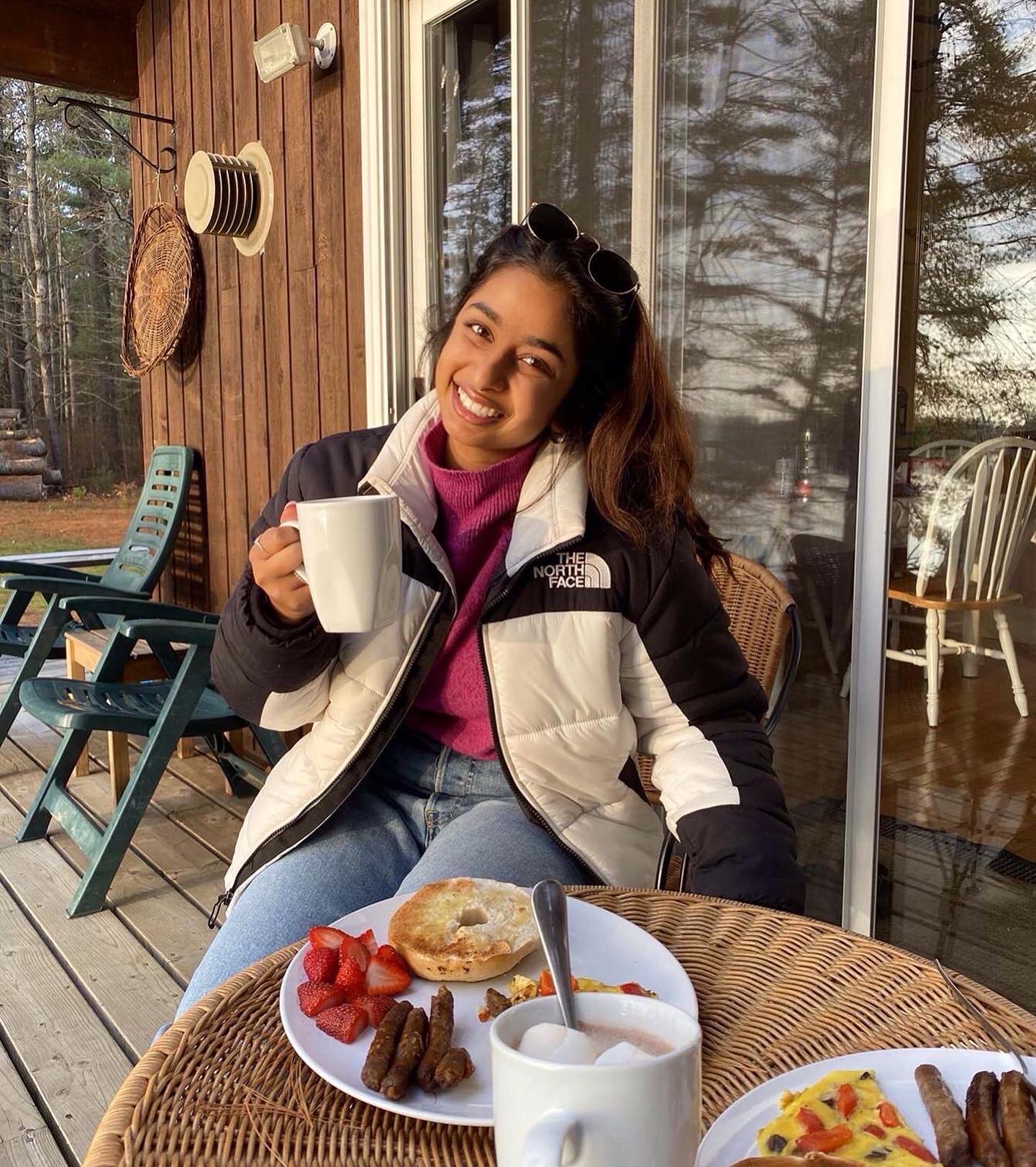 Meet Our Summer Students, Abigail and Vicki! - Earth Rangers